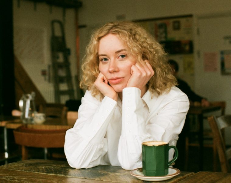 Album Review: Lizzie Reid – Cubicle EP – Beats Per Minute