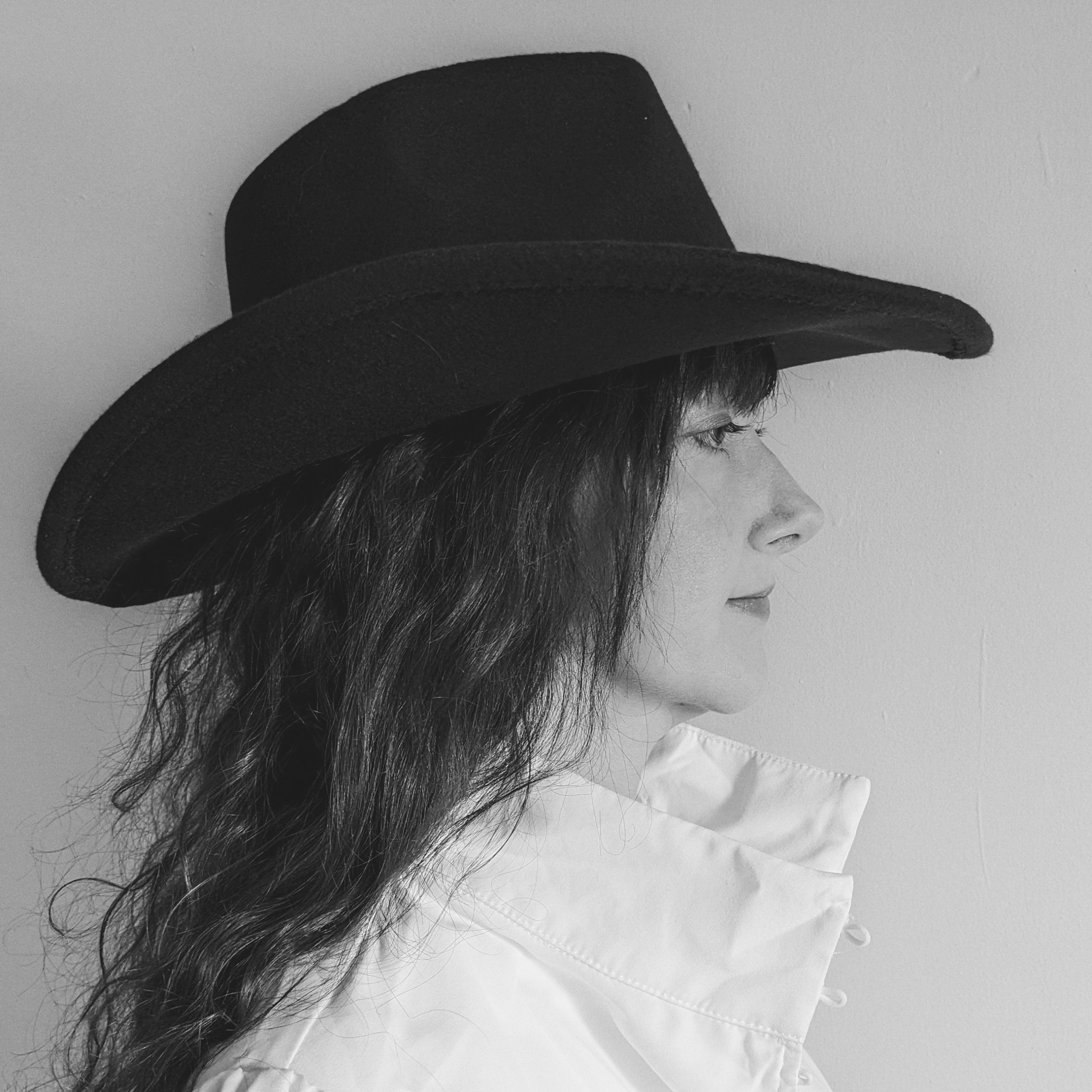 Suzannah explores emotional resilience through the dreamy alt-country ...