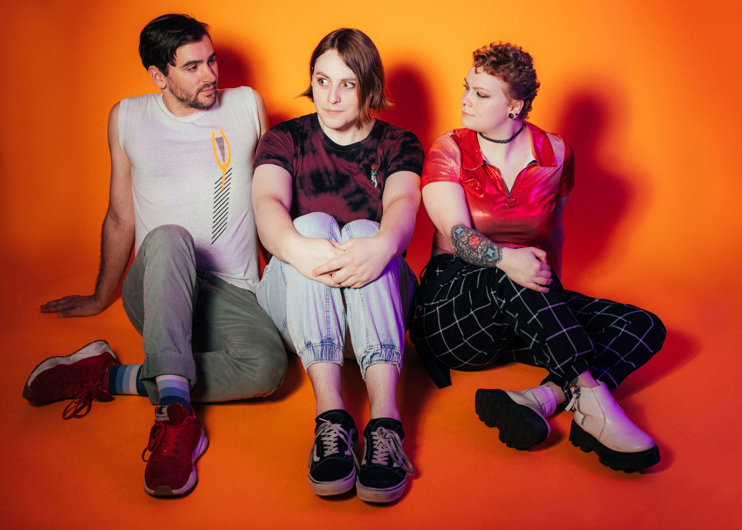 Shaylee illuminates the darker recesses of the heart on grunge-pop ...