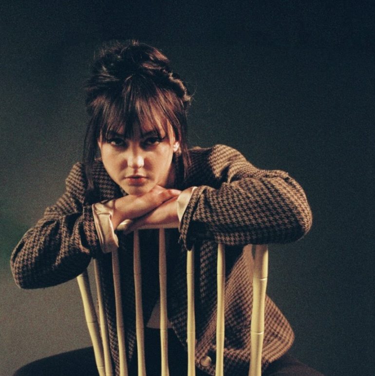 Angel Olsen shares the languid contemplation “Forever Means” – Beats ...