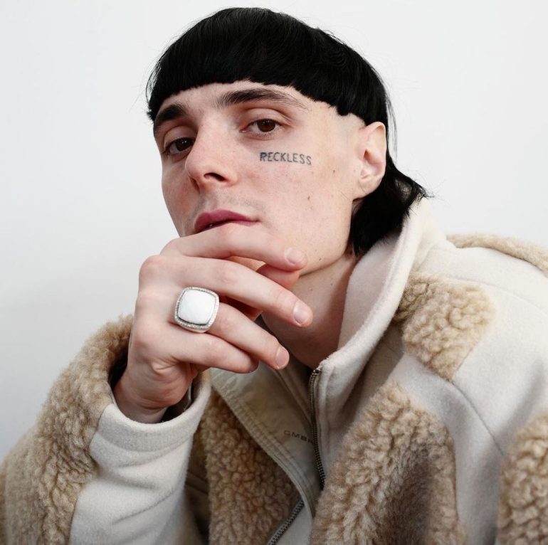 Aime Simone triumphs on “Baby Don’t Quit”, from his new album – Beats ...