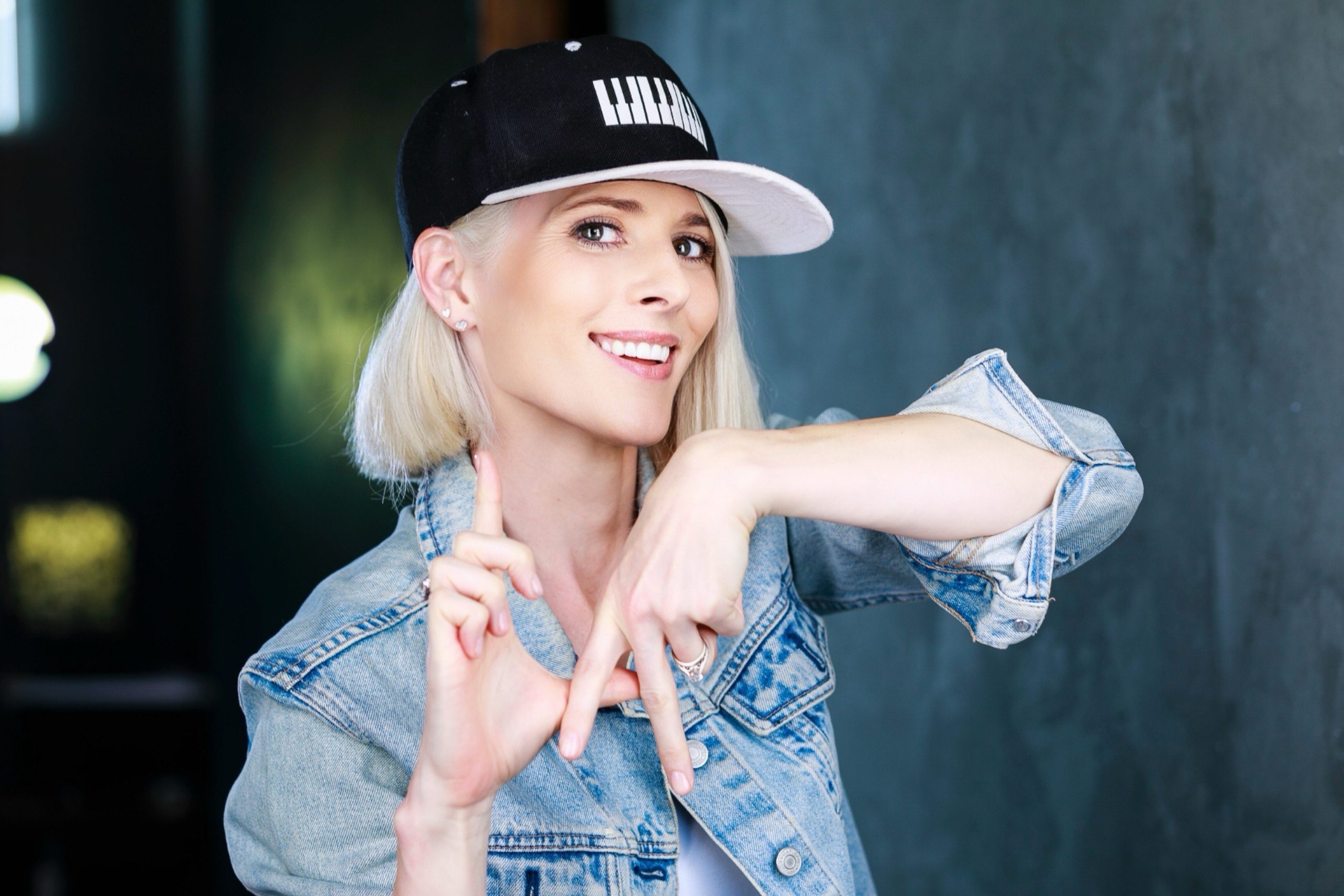 Ashley Miers tantalizes on “(Kiss Me) Goodbye” – Beats Per Minute