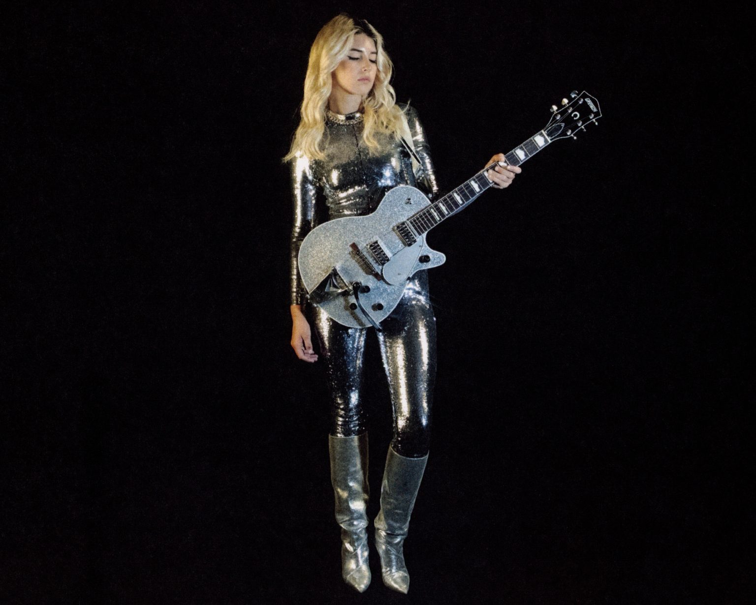 Akira Galaxy creates Oz-like magic on “Silver Shoes” – Beats Per Minute