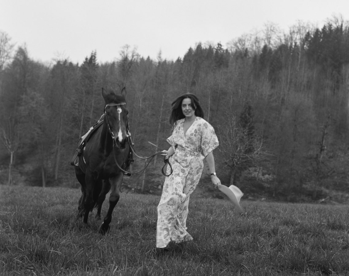 Jessie Goldsmith unveils the brilliant ballad “Mine” – Beats Per Minute